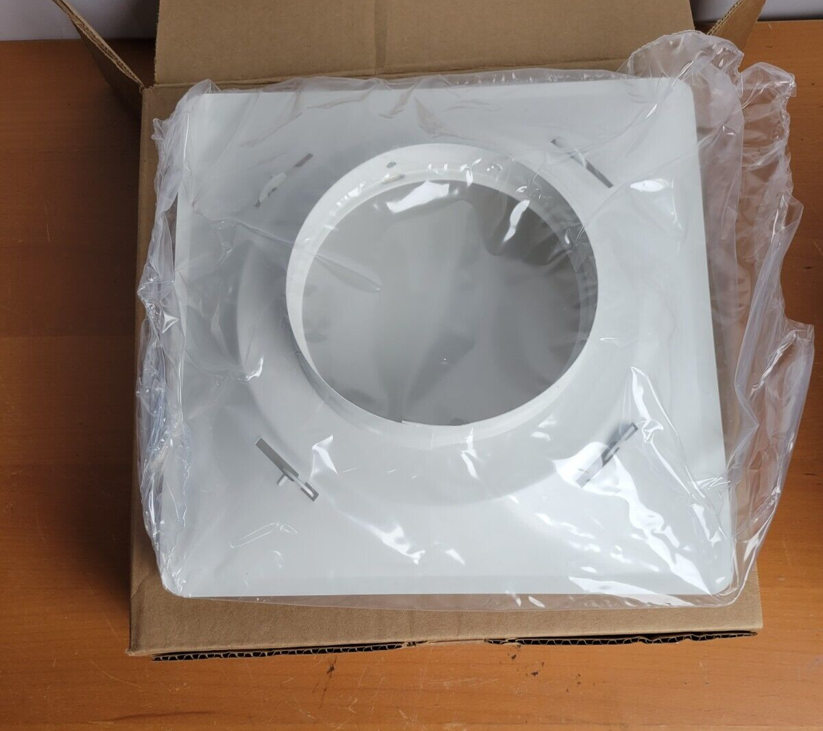 GREENHECK CEILING DIFFUSER Model XG-5750-6 AL 06/12 01 ROUND NECK SQUA – ohmi